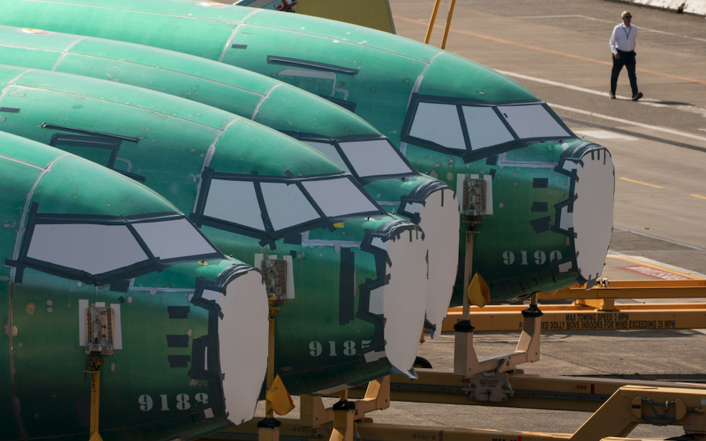 Apollo, Blackstone Lead $4 Billion Loan for Boeing Unit - Articles ...