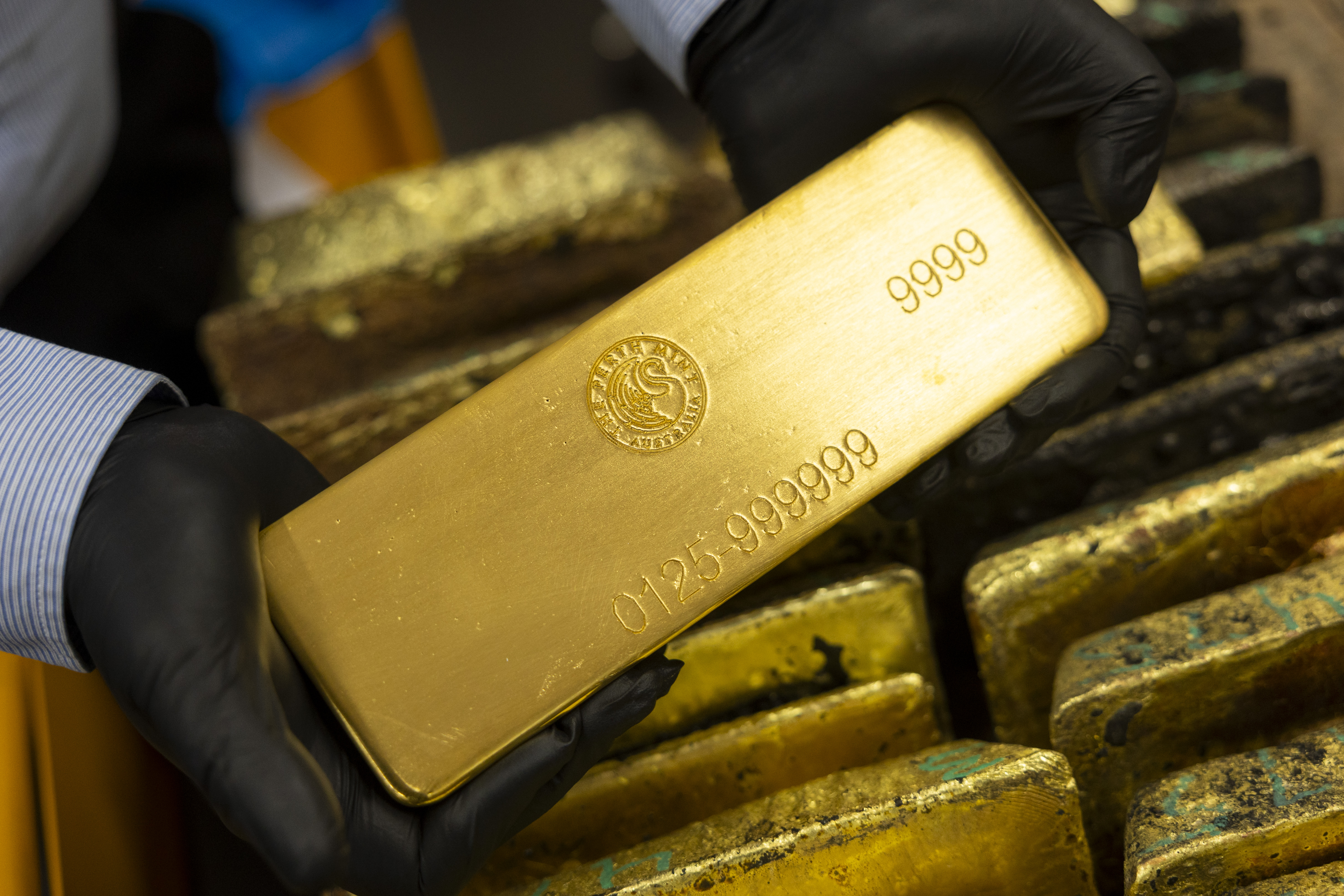 Gold’s ‘Semi-Rational’ Run Gives Wall Street Vertigo - Articles - Advisor Perspectives