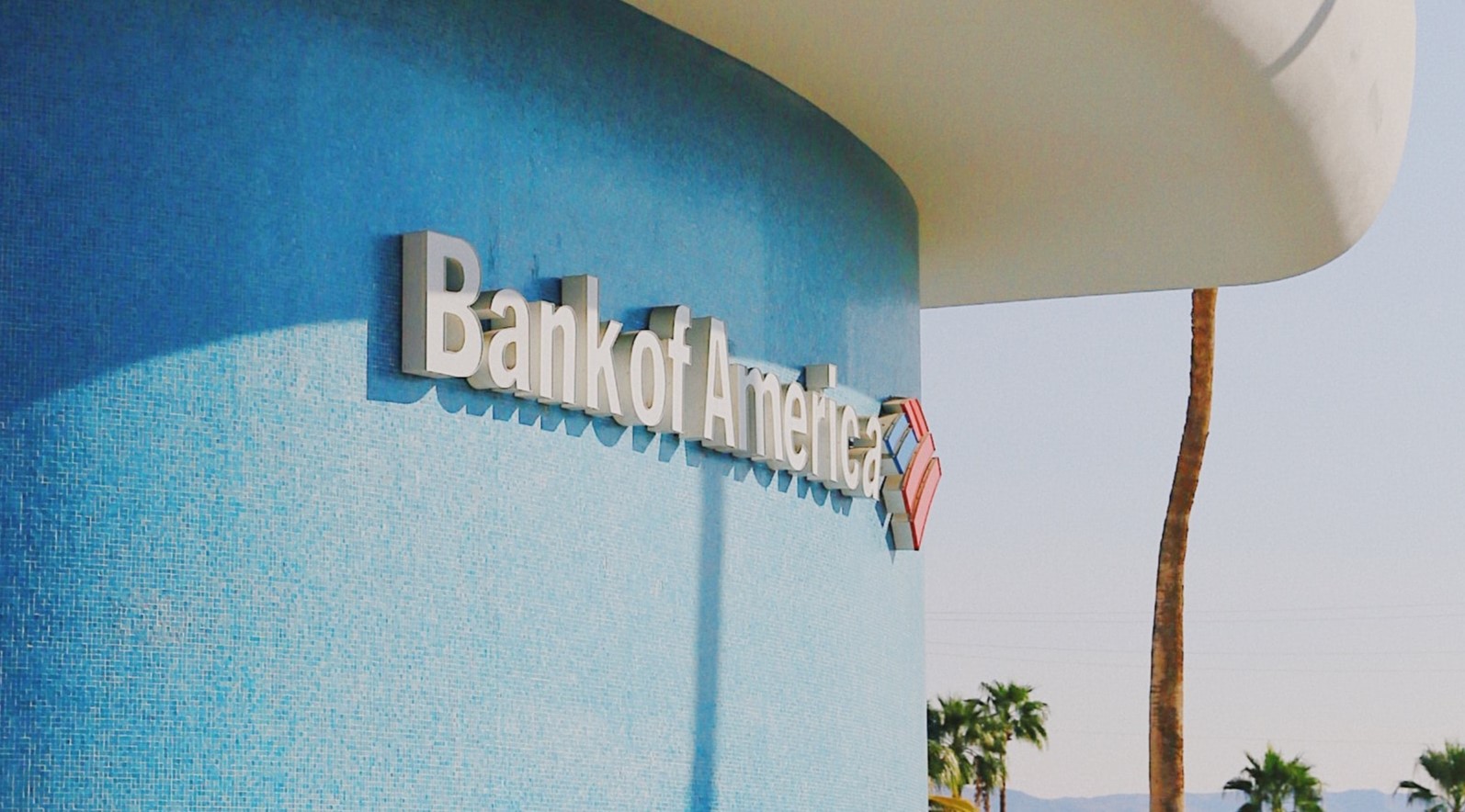 Bank of America Clients Pour the Most Cash Into ETFs Since 2017 ...